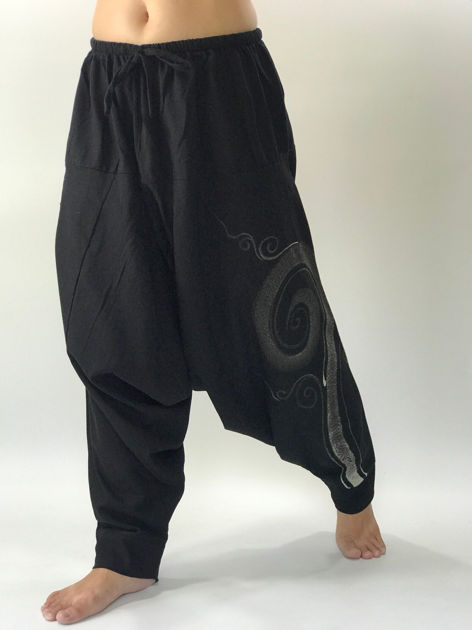 HR0117 Black Cotton Baggy Thai Kanok Design Hand Painted on - Etsy