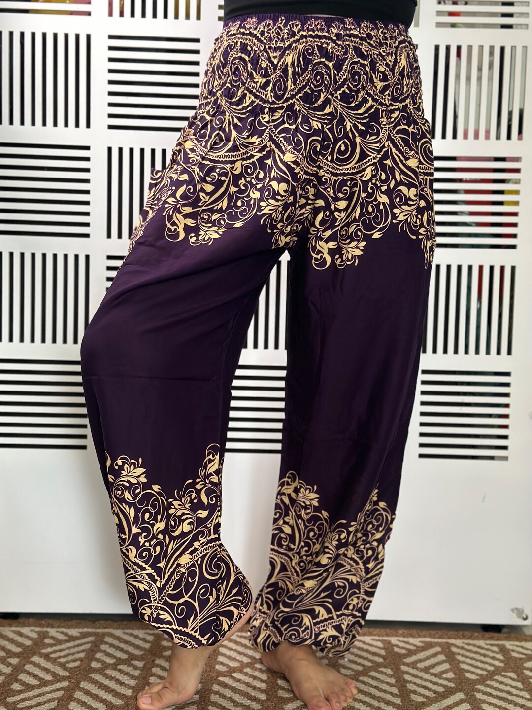 SM0979 Super Soft and Lightweight, Yoga Massage Pants, Women's Harem ...