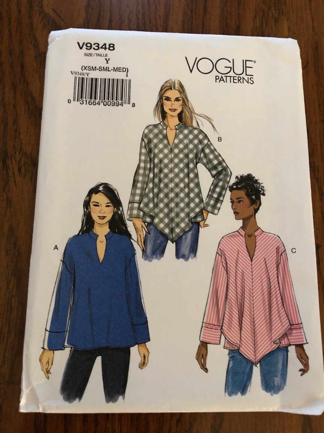 Uncut Factory Fold Seswing Pattern Vogue V9348. Size XS S M Misses' Top ...