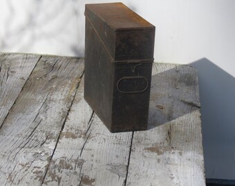 Rusty box | Etsy
