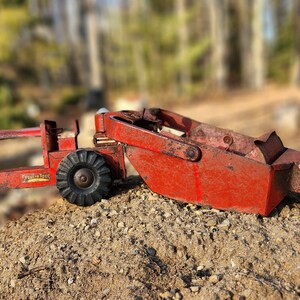 Vintage Red Structo Toys Belly Pan Scraper Old New England Barn ...