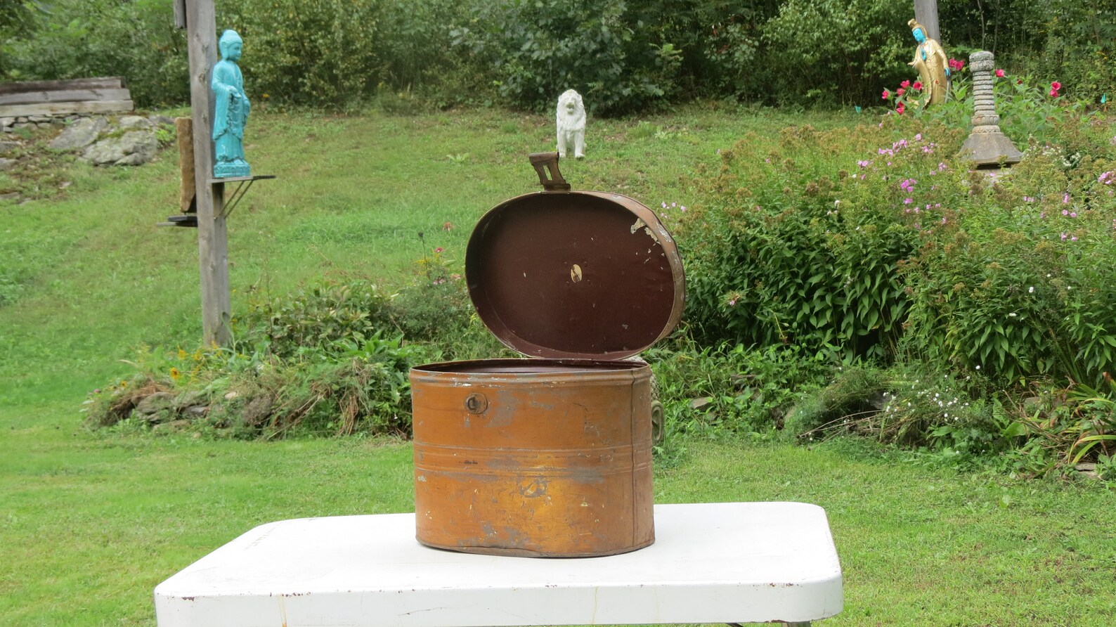 Antique Latching Lockable Tin Container - Etsy