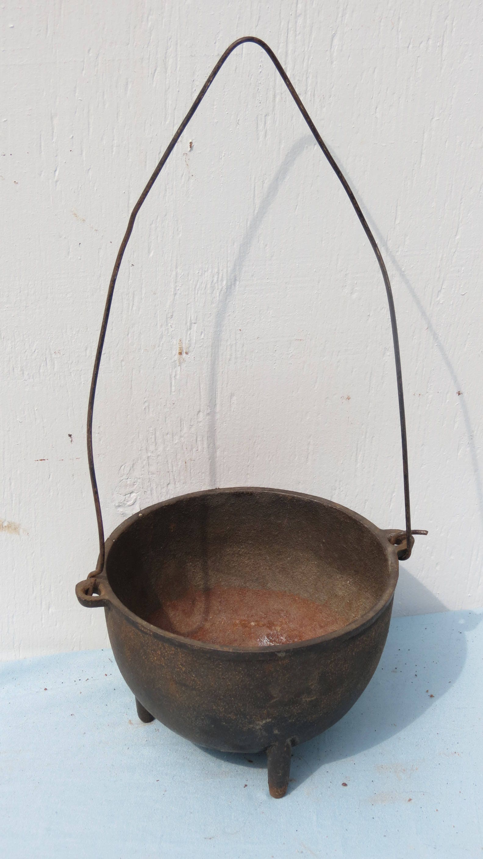 Pair of Small Rusty Three Leg Cast Iron Pots Farm Fresh Barn Treasures ...