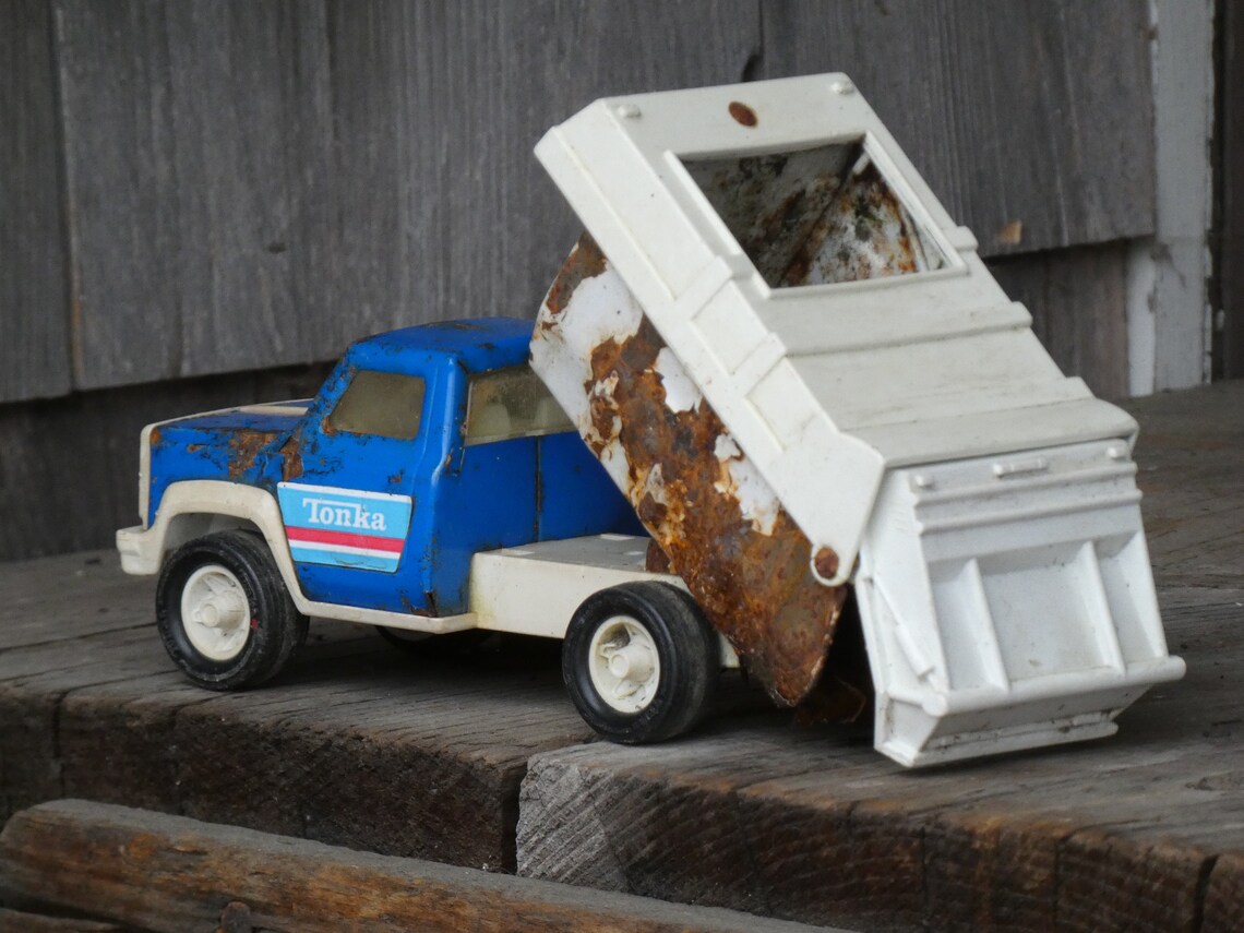Vintage Pressed Steel Tonka Garbage Truck Collectible Toys Old Barn ...