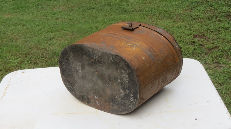 Antique Latching Lockable Tin Container - Etsy