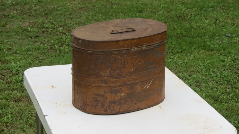 Antique Latching Lockable Tin Container - Etsy