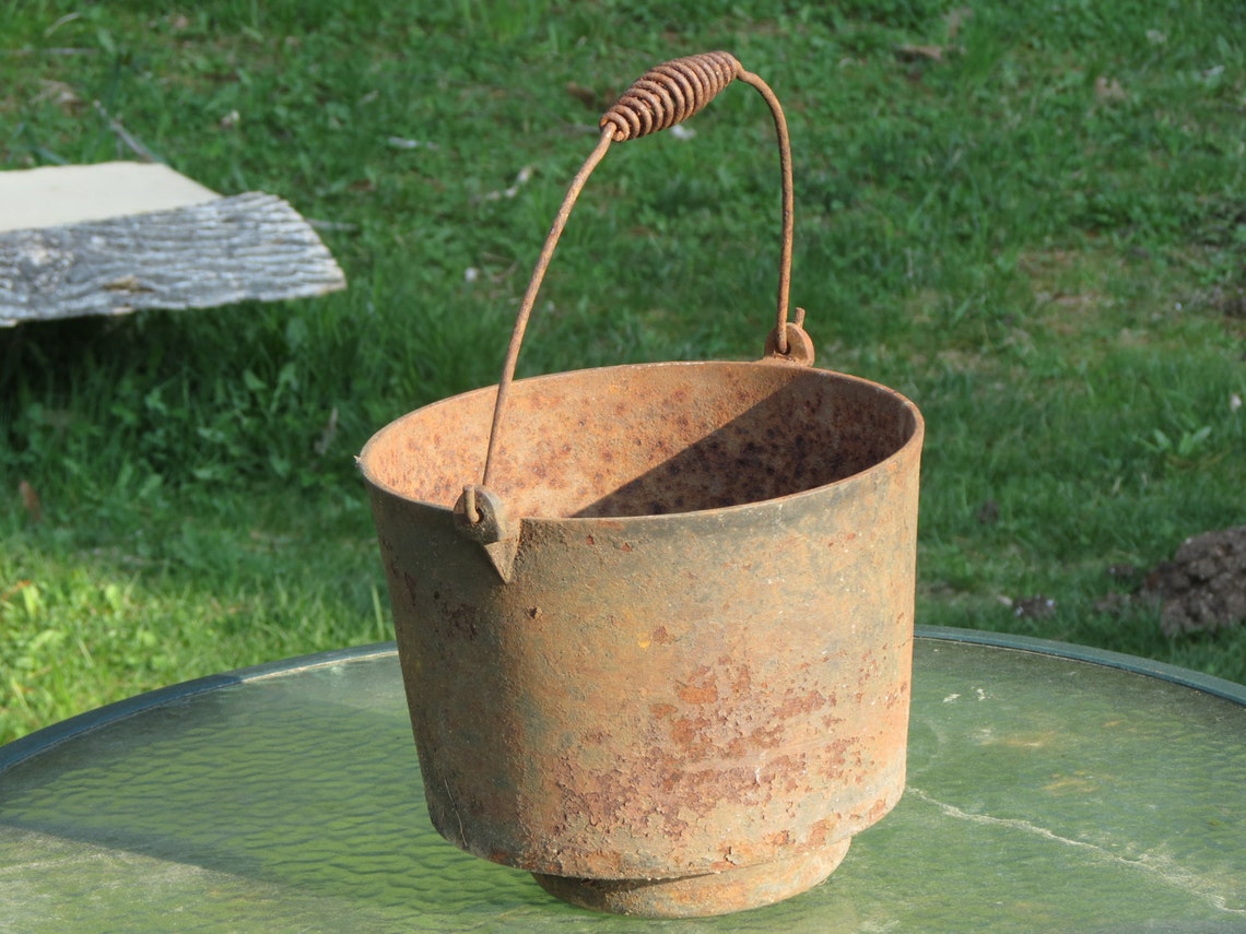 Old Rusty Cast Iron Pail Farm Fresh Barn Treasure | Etsy