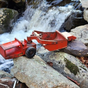 Vintage Red Structo Toys Belly Pan Scraper Old New England Barn ...
