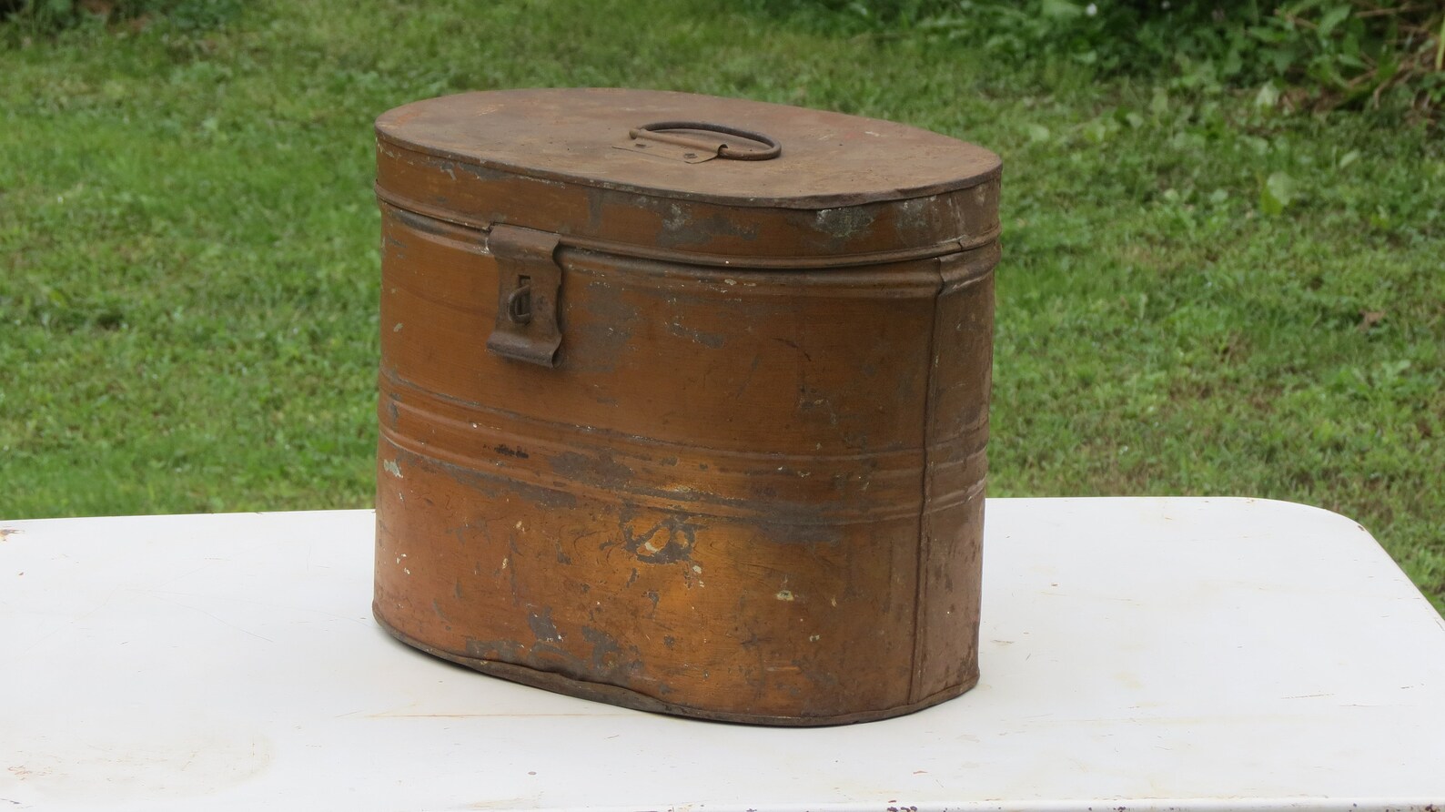 Antique Latching Lockable Tin Container - Etsy