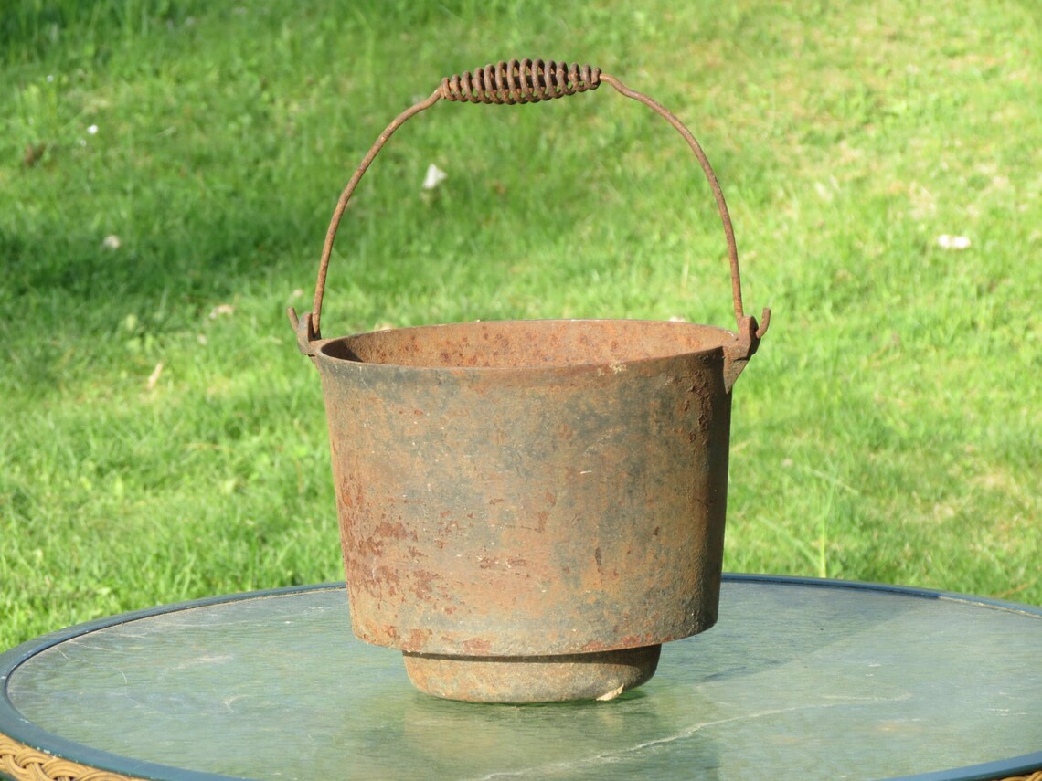 Old Rusty Cast Iron Pail Farm Fresh Barn Treasure | Etsy