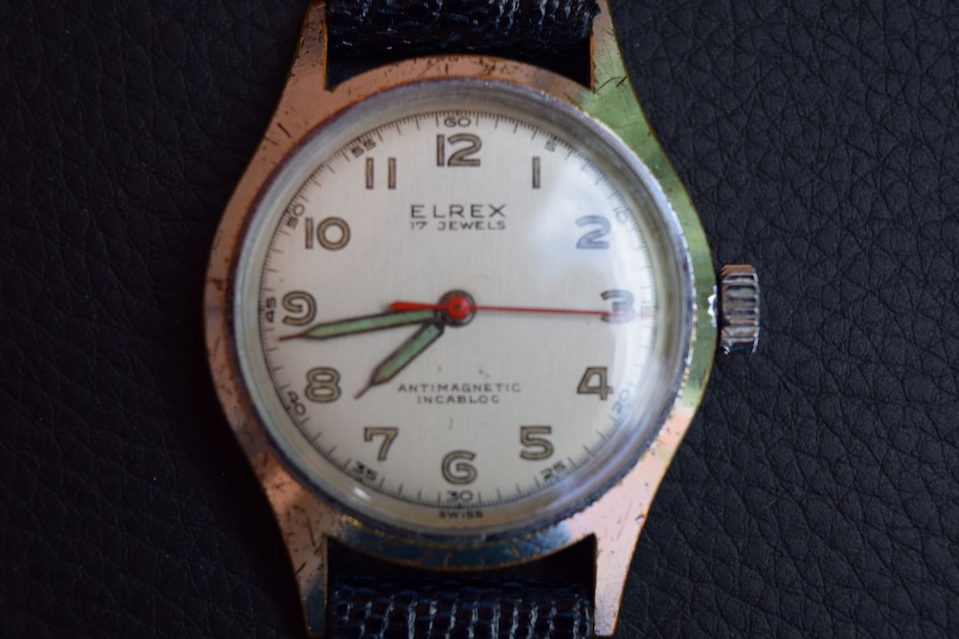 Elrex Swiss FLOWING FEVERISH FIESTA - Etsy