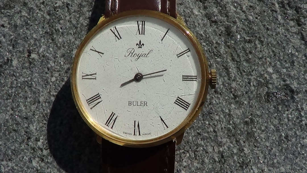 Buler Swiss ROYAL COURT VISIT - Etsy