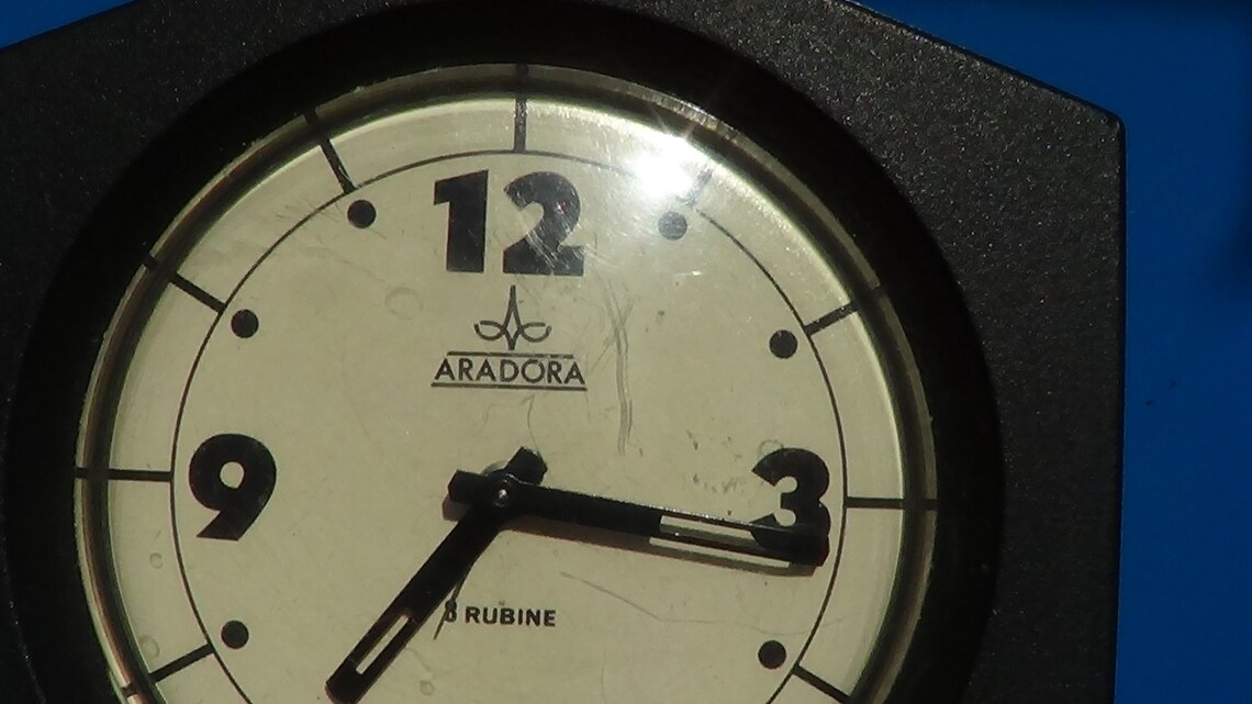 Aradora German KNOCKING on HEAVENS DOOR Mechanical Alarm Clock Art Deco ...