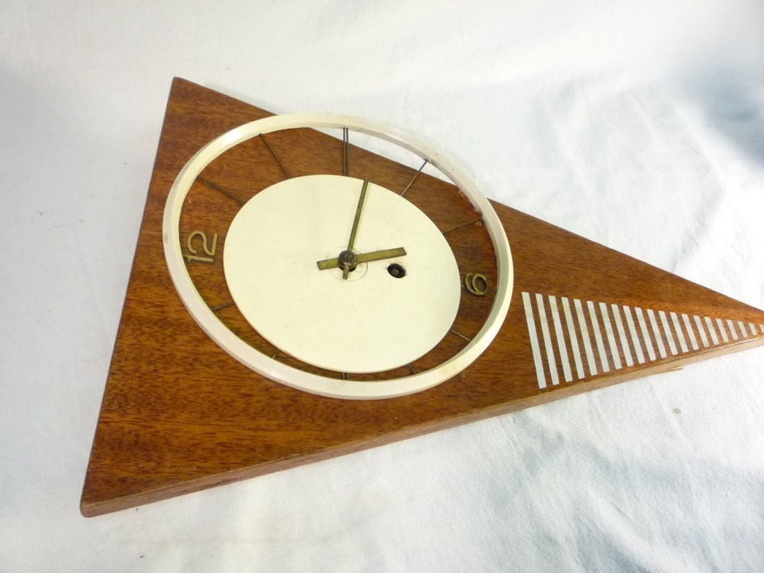 Majak Vintage Russian Art Deco ALL THE STARS Electric Wall Clock - Etsy