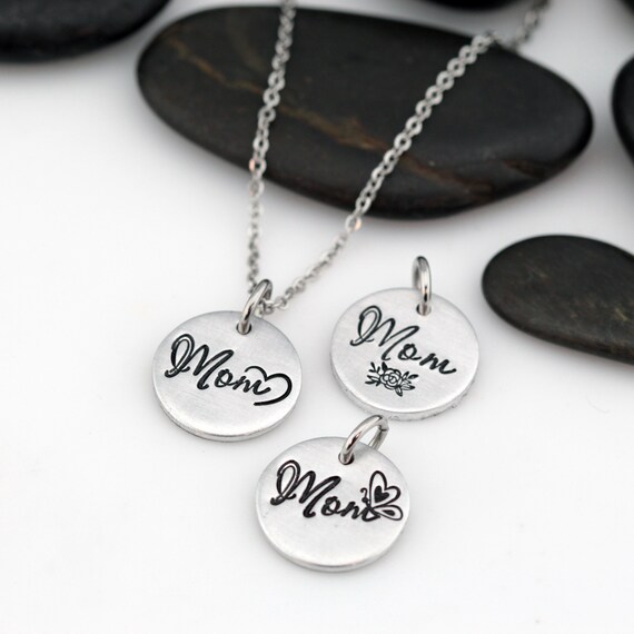 Necklaces that say mom store