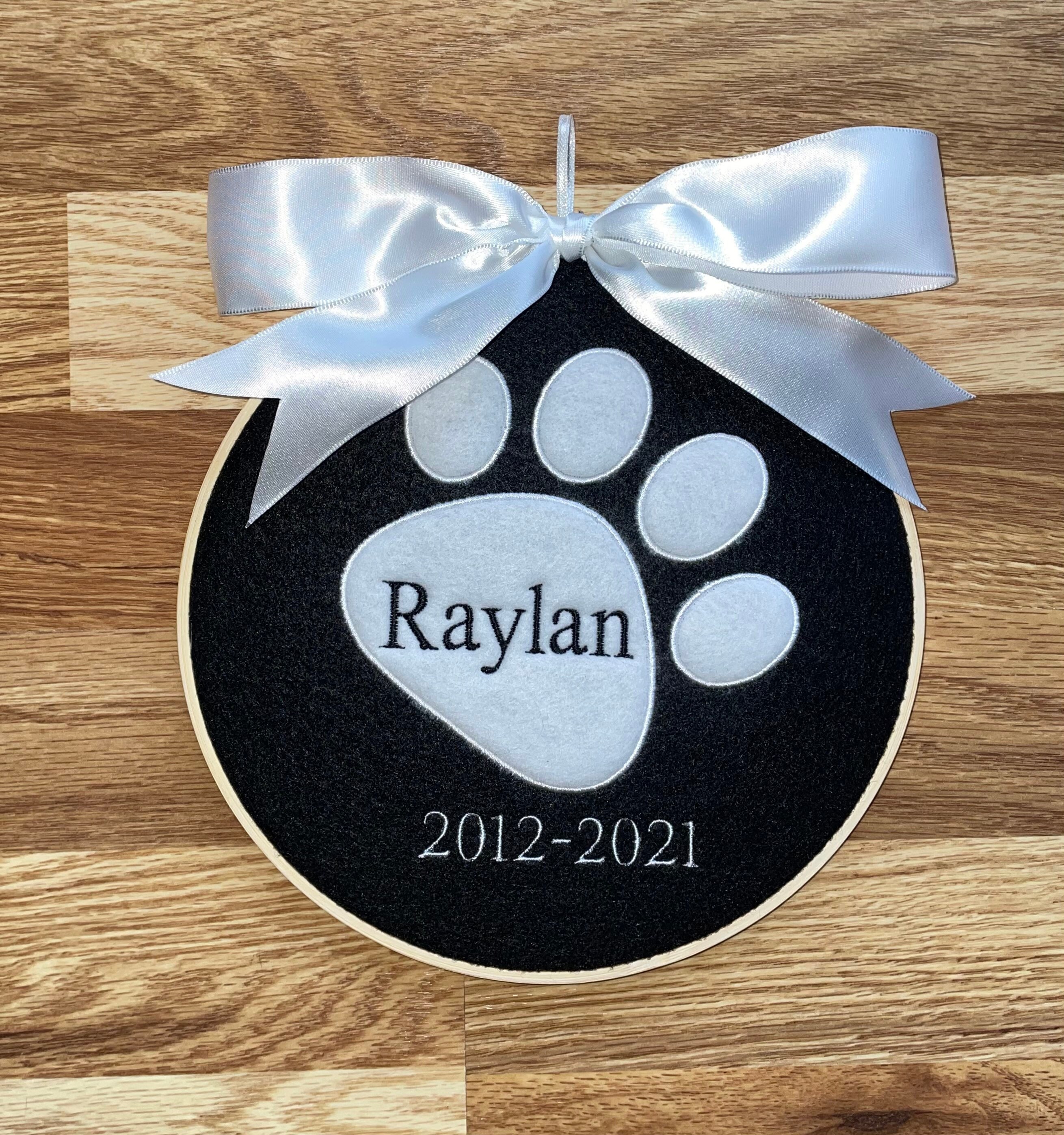 Pet Sign, Personalized Pet Sign, Paw Print Plaque, Paw Print Sign, Cat ...