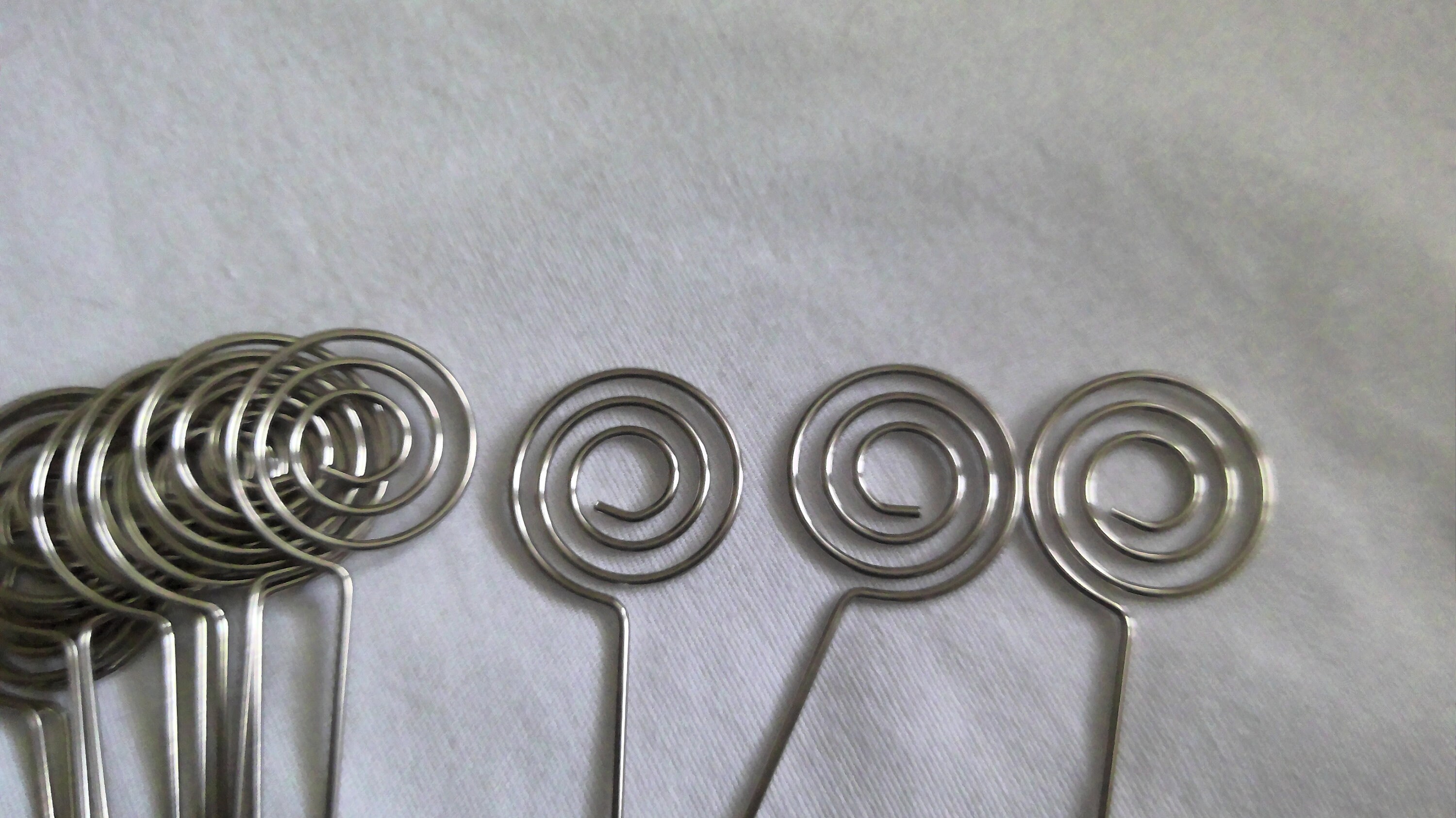 Set of 12 Swirl Wire Card Holder, Table Number Holder, Photo Holder ...