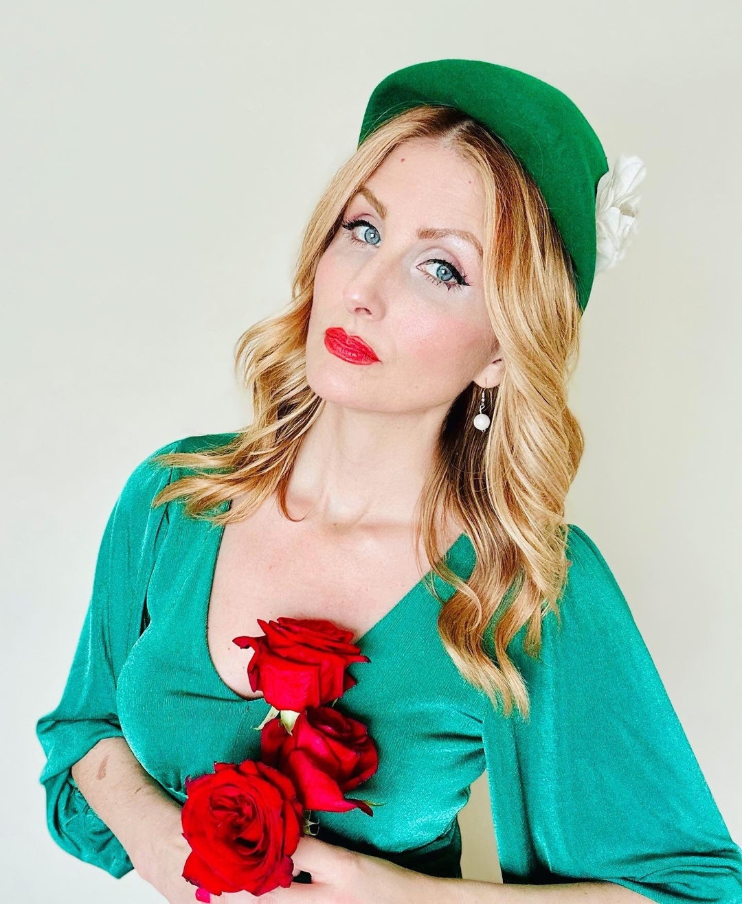 Vintage 1950s Hat / 50s Felt Hat / Vibrant Green / Cream Flower ...