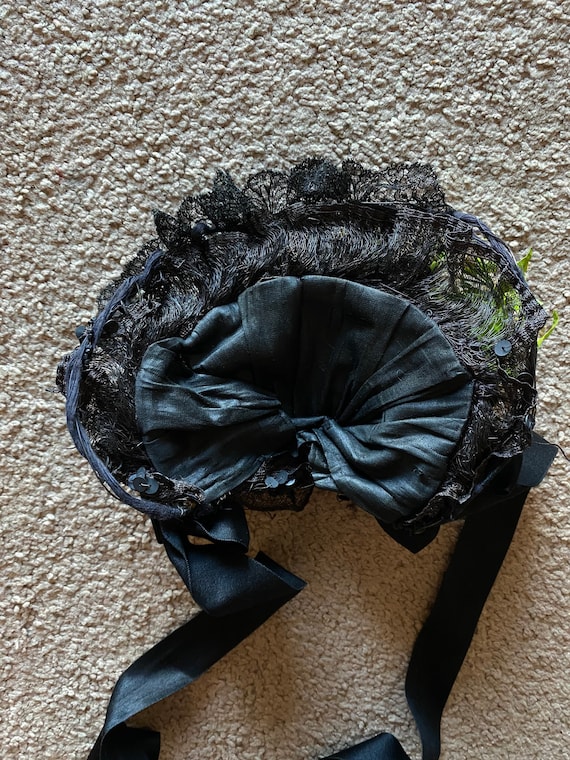 Antique Hat / Victorian Bonnet / 1890s hat / Black la… - Gem