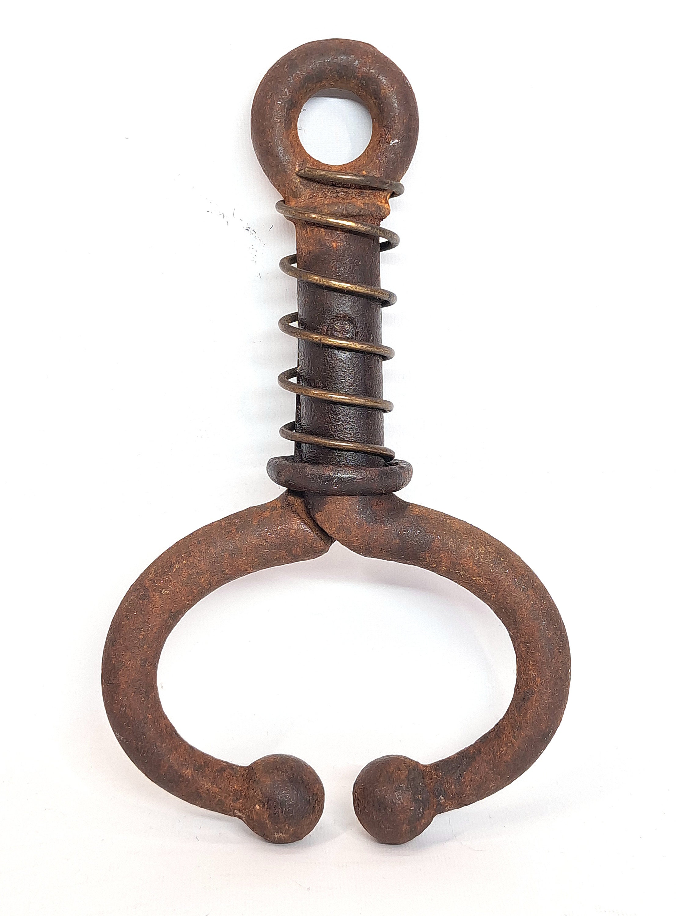 Vintage Cast Iron Bull Cow Spring Loaded Nose Ring Lead Farm Tool - Etsy