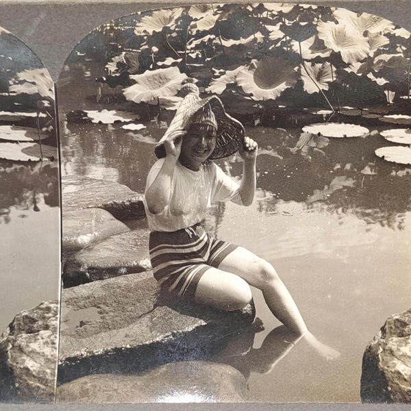 Risque Photo - Etsy