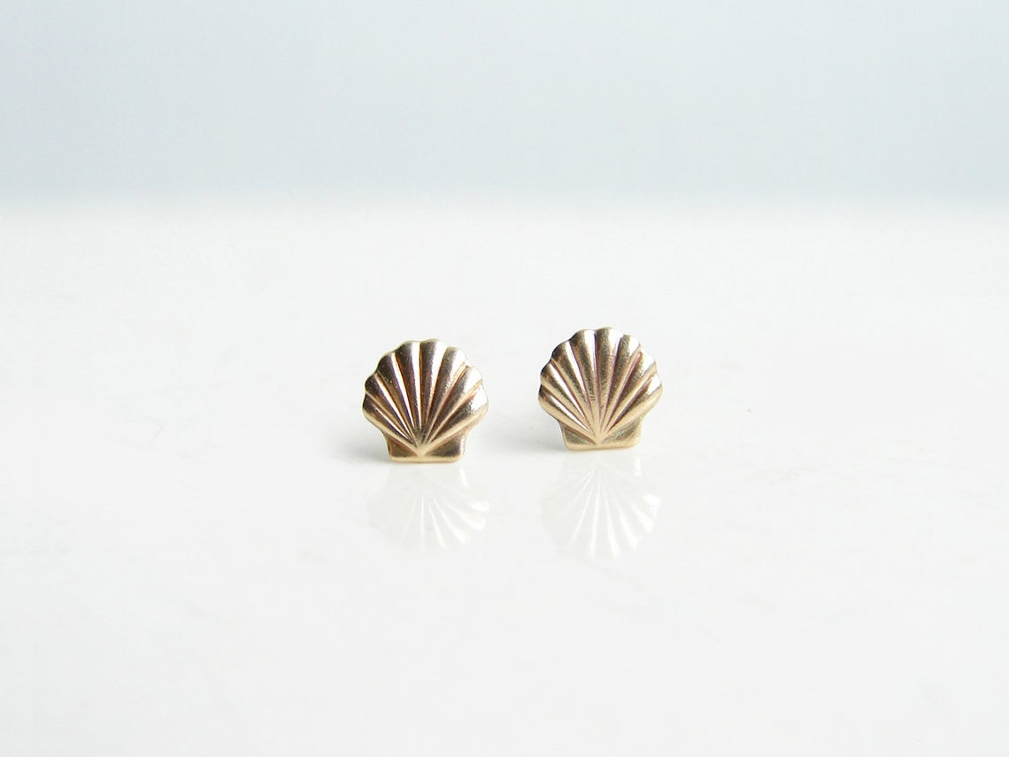 Teeny Tiny Gold Seashell Earrings. Small Scallop Shell. Beach - Etsy