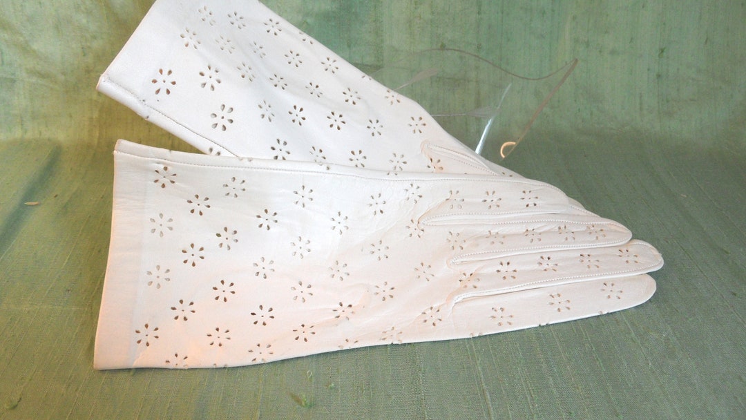 Floral Cut Out Women's White Leather Gloves / Vintage Wrist Length - Etsy