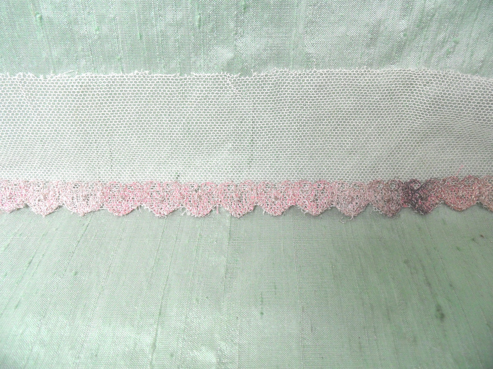 7 Yards of Metallic Silver and Pink Net Lace Edge / Vintage | Etsy