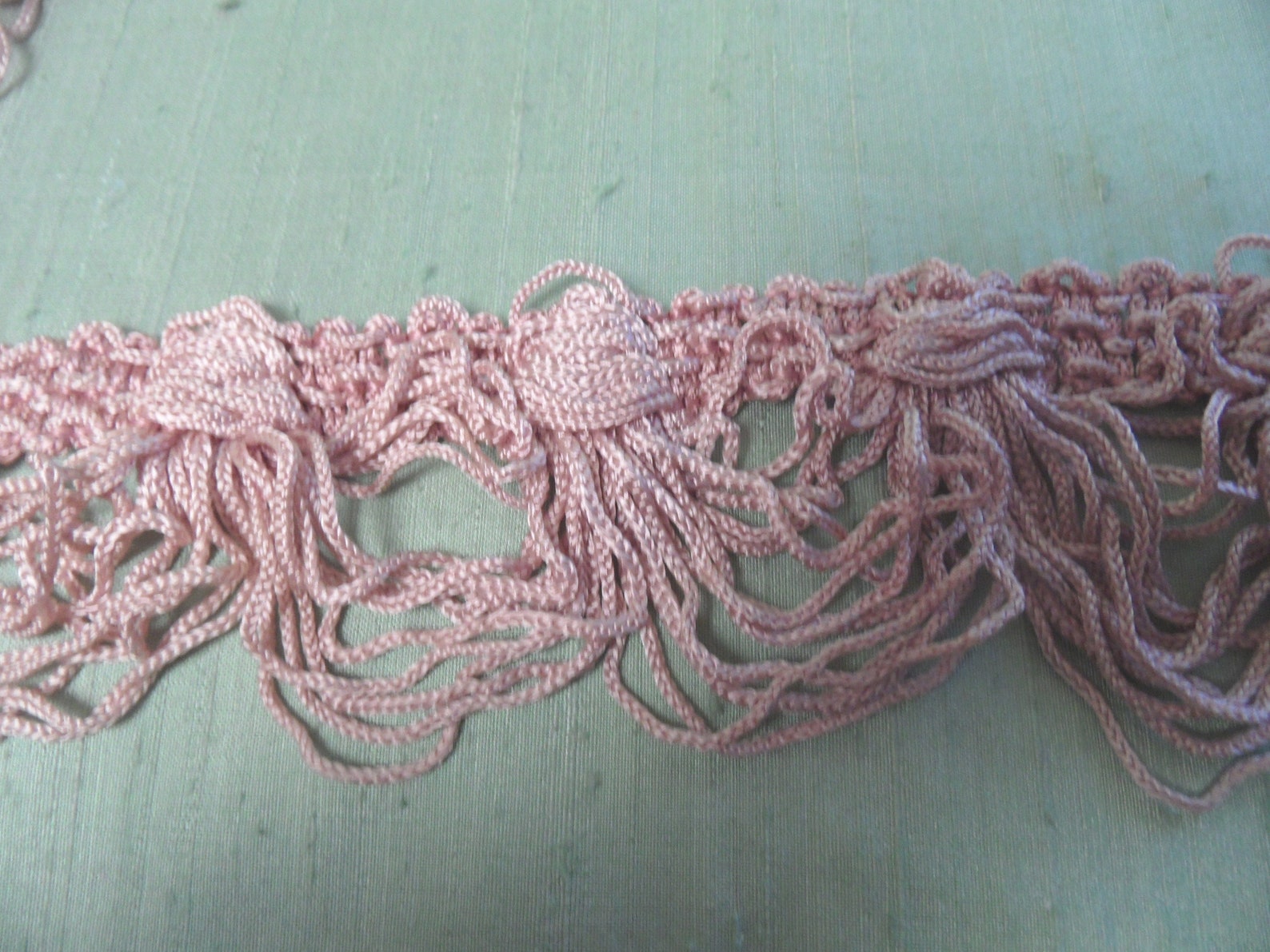 9 Yards of Lavender Scallop Loop Trim / Vintage Loop Gimp - Etsy