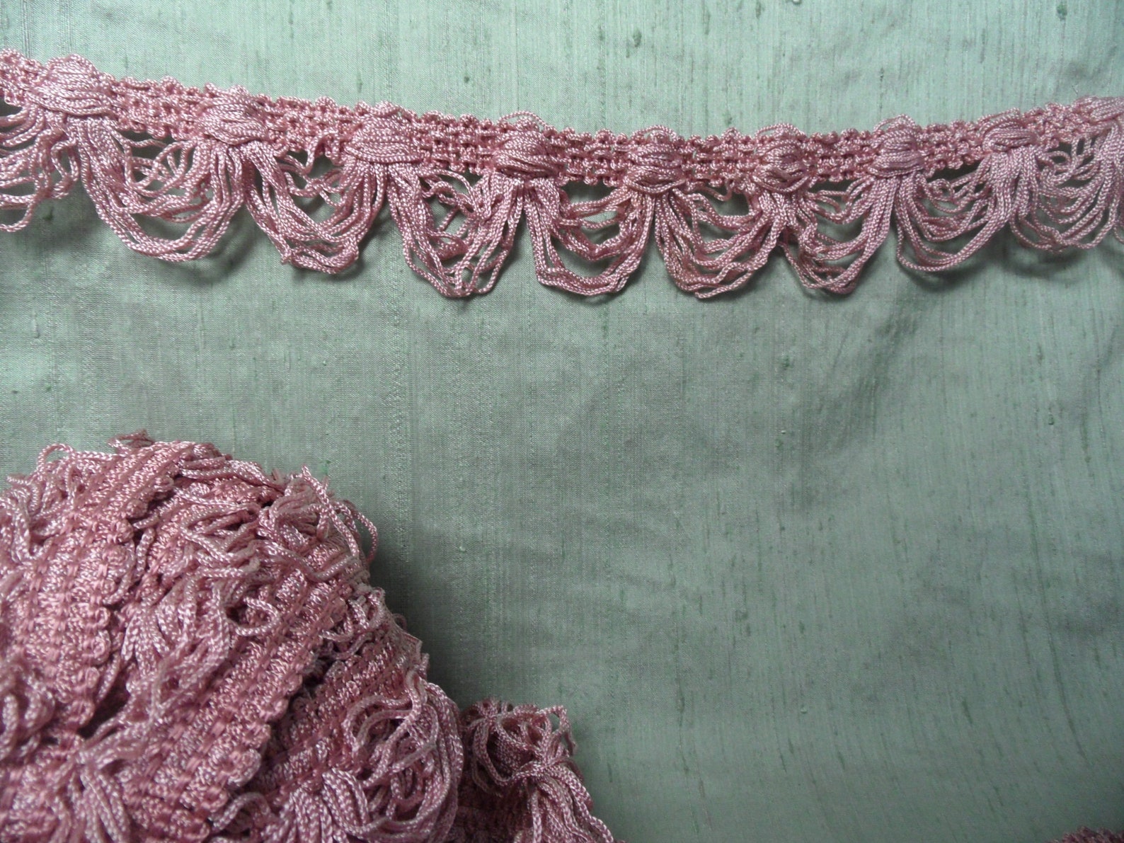 9 Yards of Lavender Scallop Loop Trim / Vintage Loop Gimp - Etsy