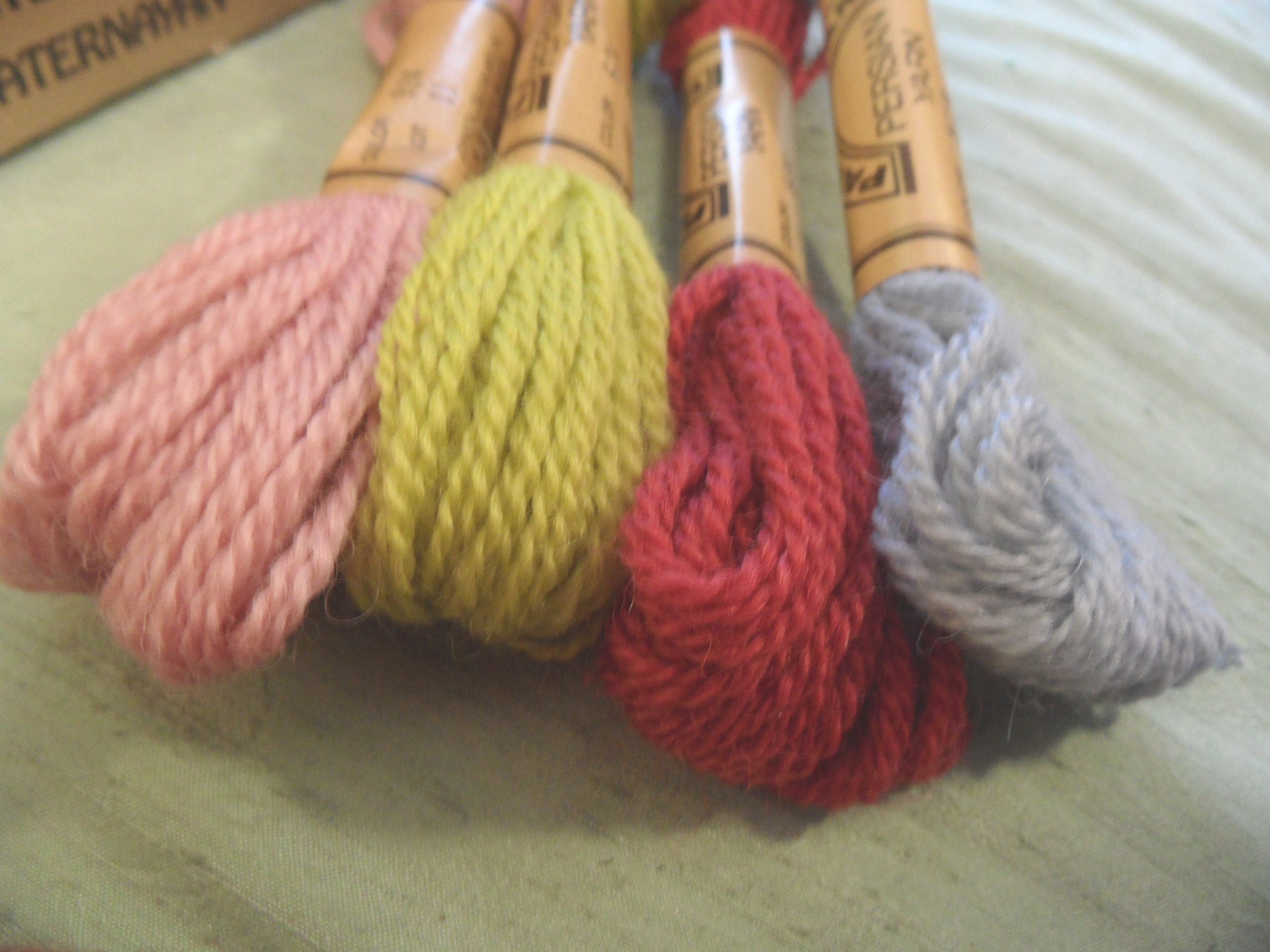 26 Skeins of Paternayan Persian Wool Yarn Lot / 6 Colors: 671 - Etsy UK