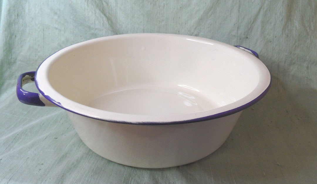 Cream & Blue Enamelware Basin; Vintage 12" Round Enamel Ware Pan ...