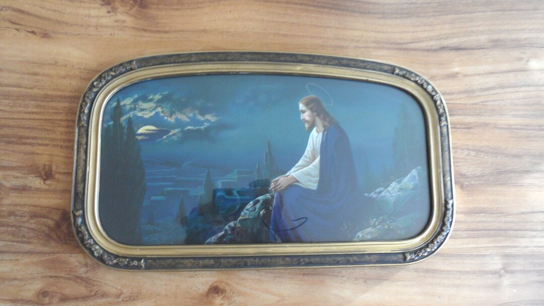 Antique Curved Picture Frame, Carved Gesso / Vintage Religious Theme 9 ...
