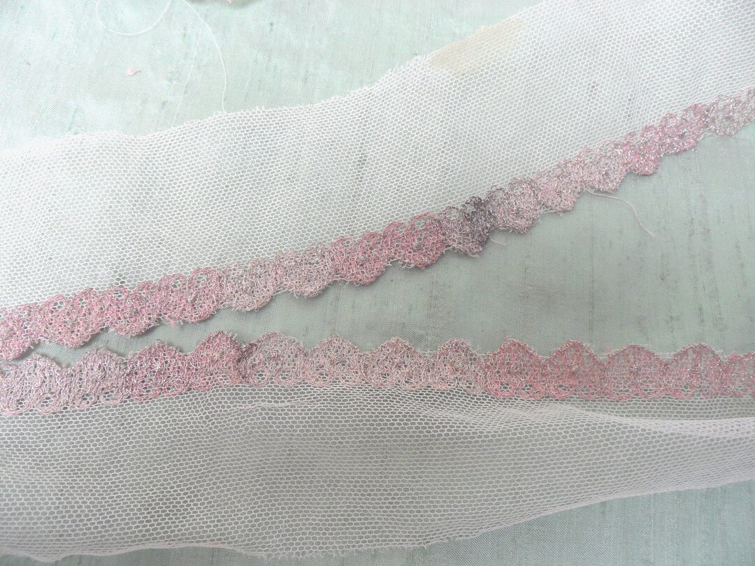 7 Yards of Metallic Silver and Pink Net Lace Edge / Vintage Heart ...