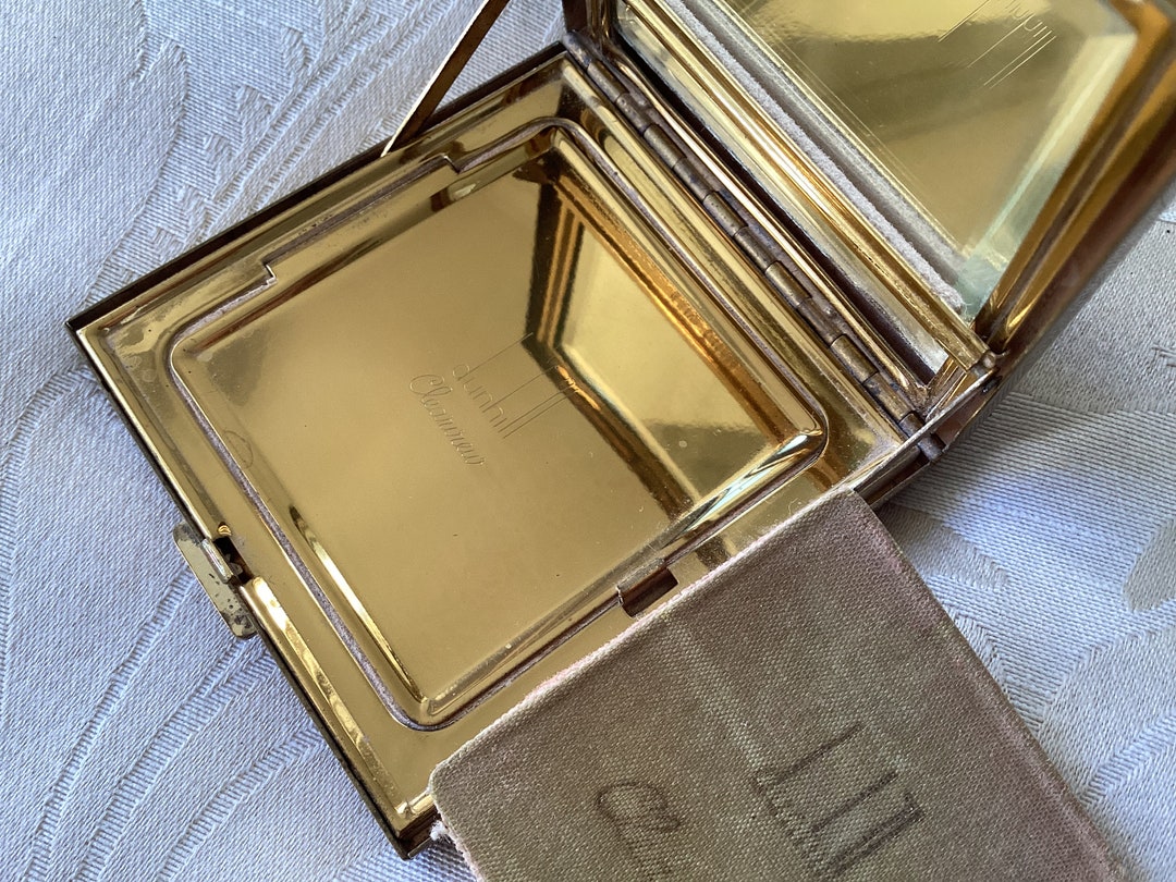 1951 Dunhill Clear View Powder Compact, Mechanism Wipes the Mirror ...