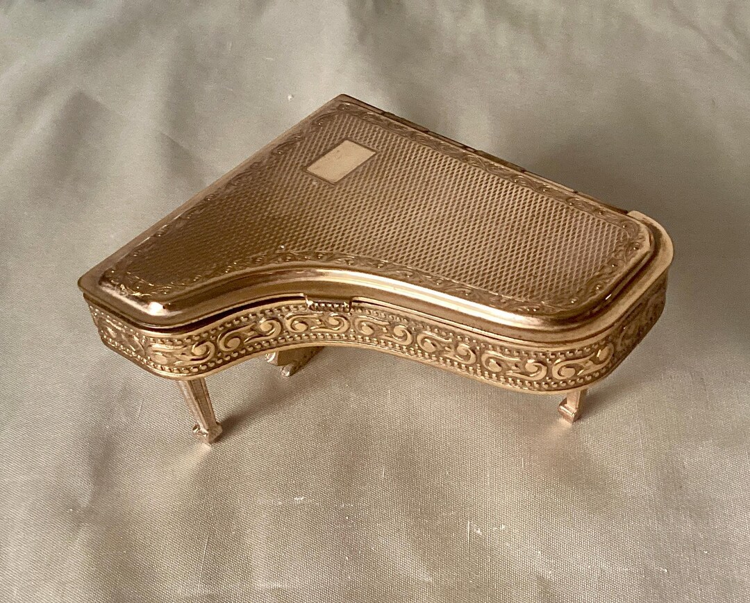 Book Piece, 1952 Pygmalion 'sonata' Grand Piano Style Powder Compact ...