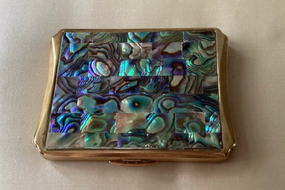1950's Kigu compact with New Zealand Paua shell lid, … - Gem