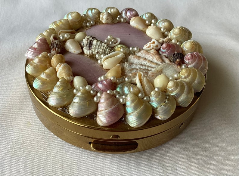 Wiesner of Miami 'trickettes' Sea Shell 1950's Powder Compact Unused ...