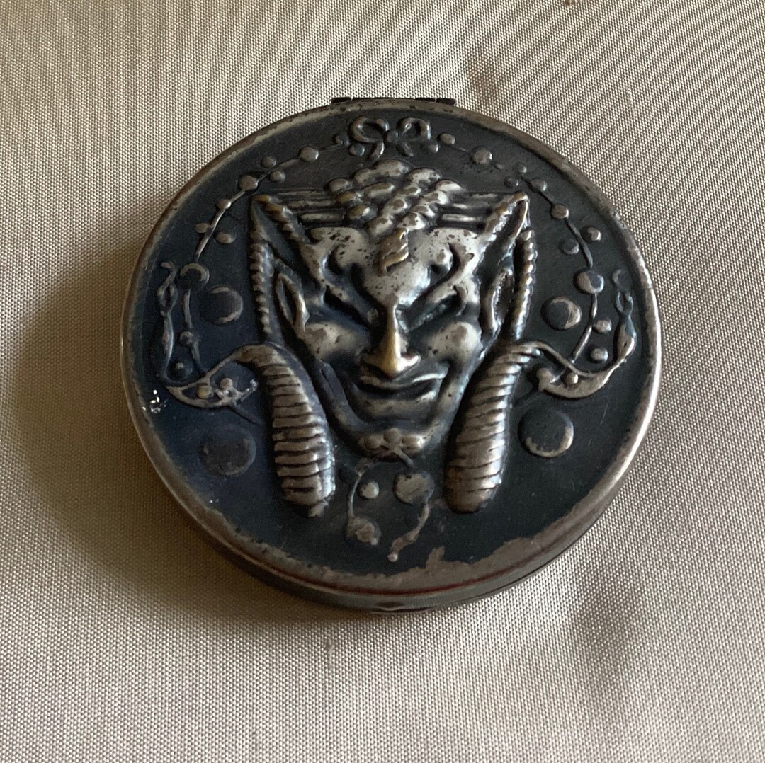 Rare 1920's Vinolia 'aralys' Powder Compact, Book Piece - Etsy