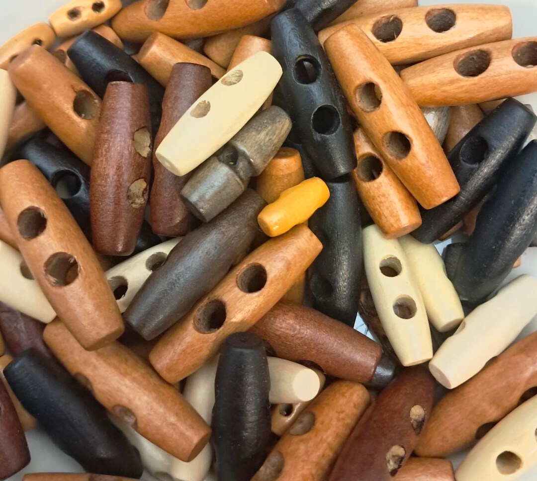 60 Mixed Toggle Lot, 5.99 Flat Rate Shipping on All Buttons and Small ...