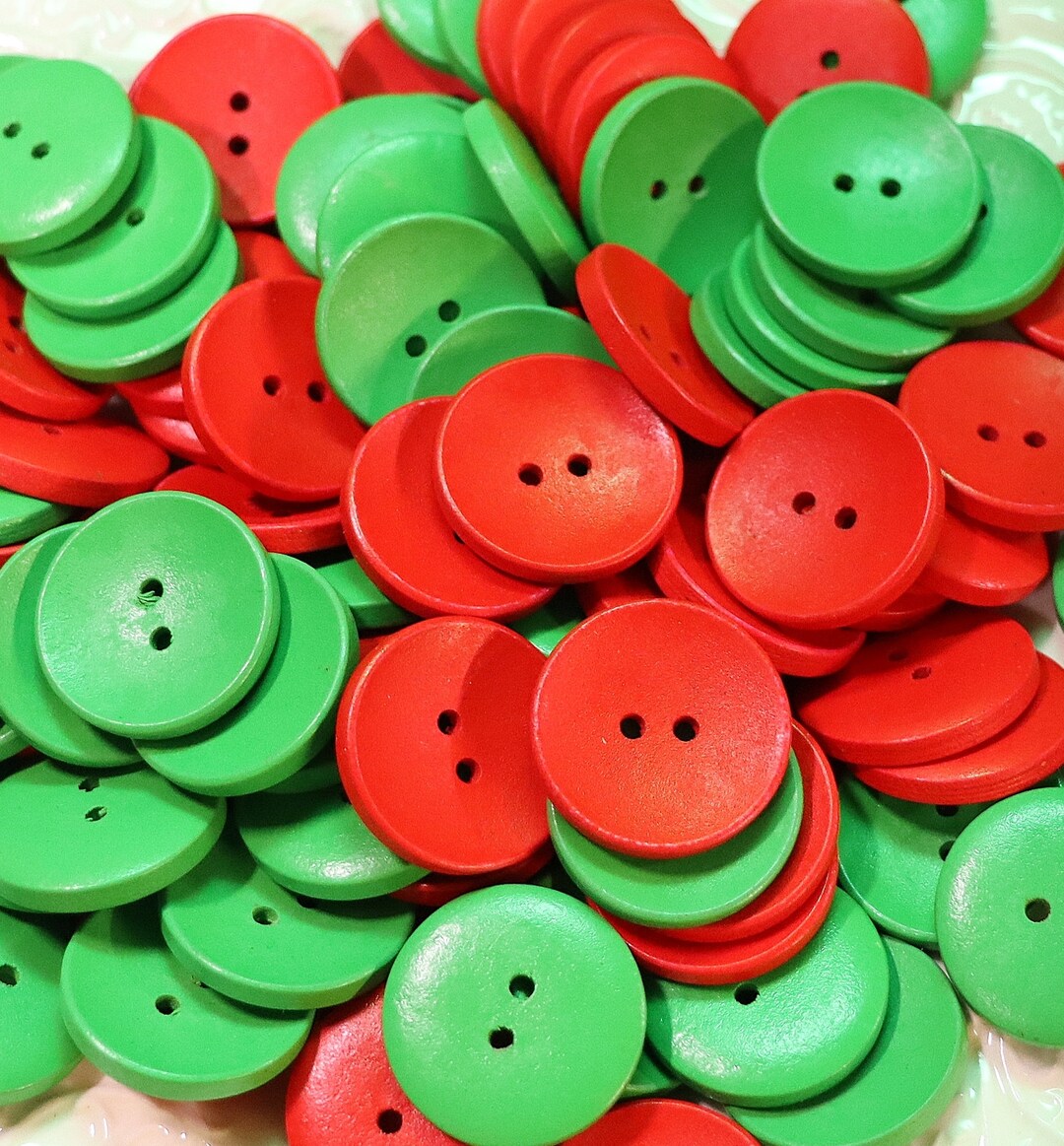 100 Count Wood Craft Buttons, Red Green, Christmas, 1 Inch Diameter ...