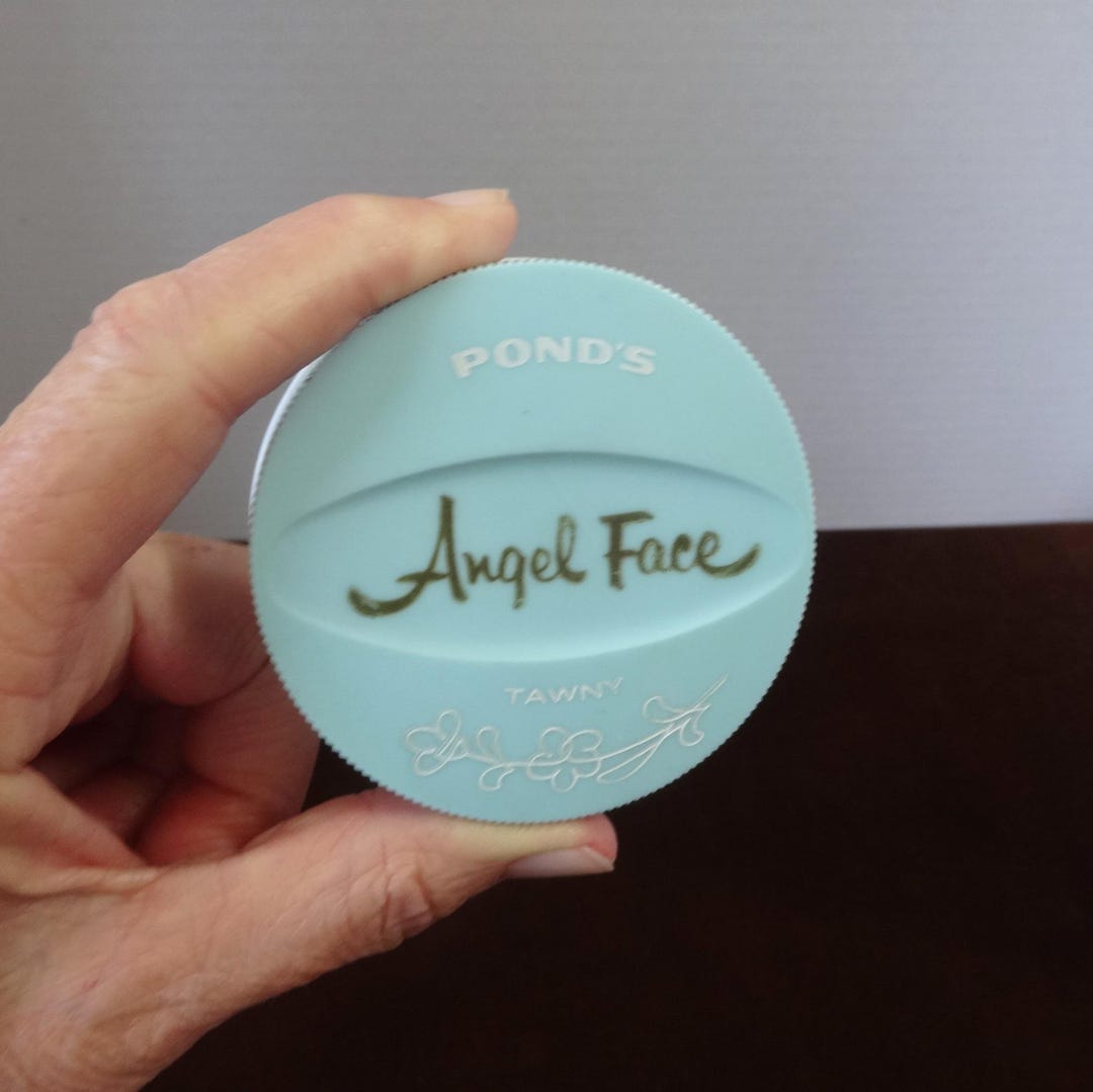 Pond's Angel Face Makeup Powder & Foundation Compact With Puff in ...
