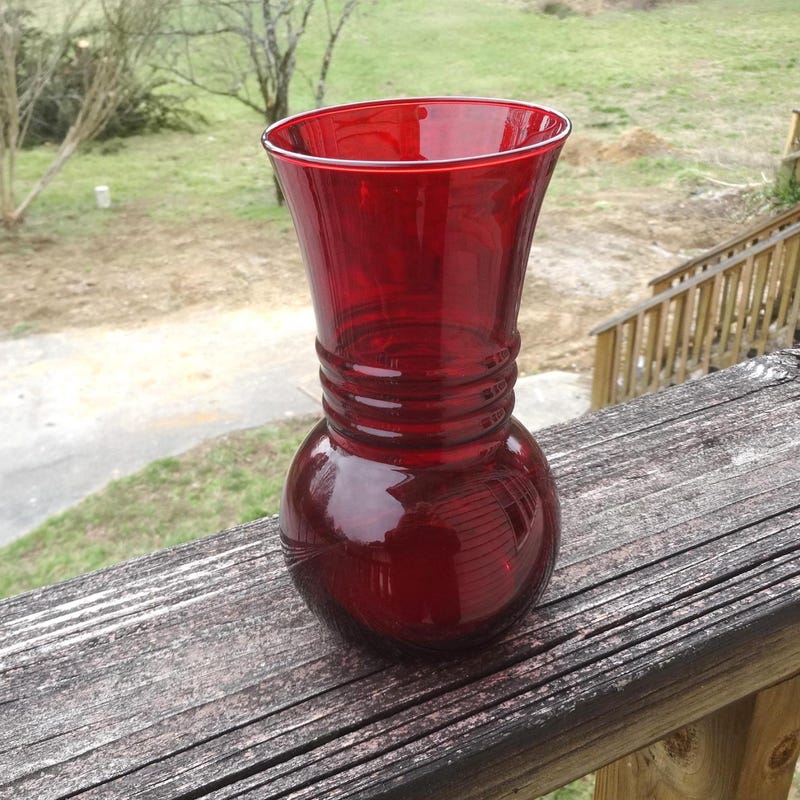 Ruby Red Vase - Etsy