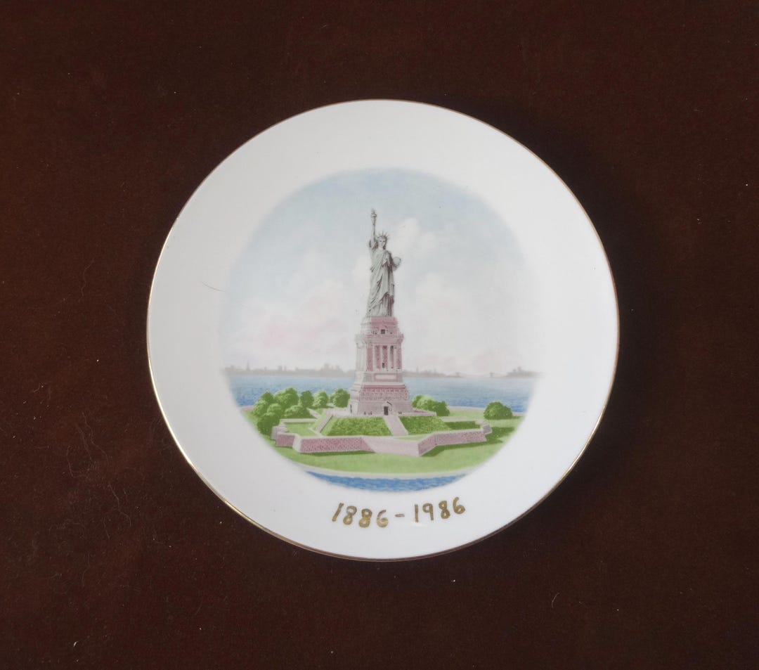 1986 Statue of Liberty Plate, New York, 100th Year, Hand Dated in Gold ...