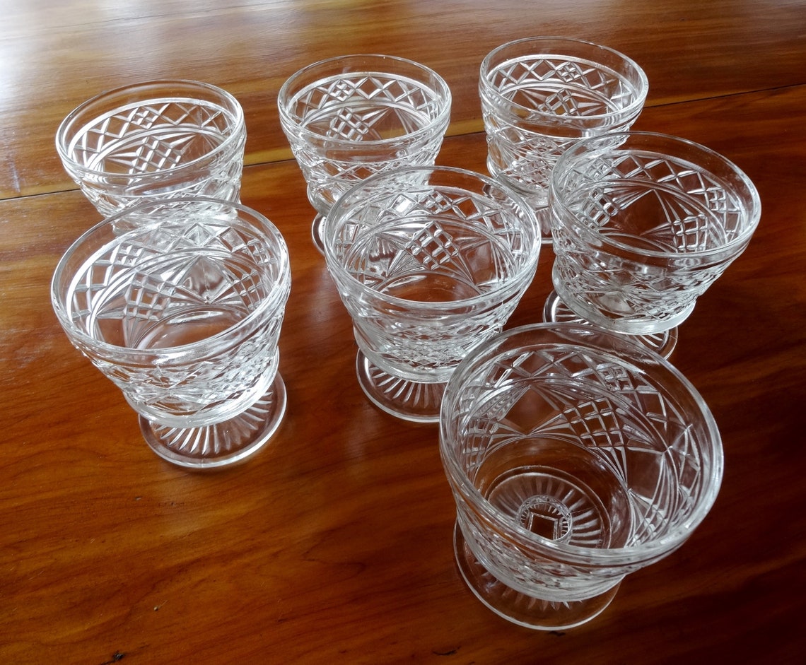 Set of 7 Hazel Atlas Gothic Sherbet Dishes or Glasses | Etsy