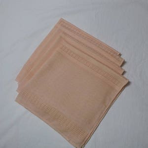 4 Peach Dinner Napkins With Woven Cut Work Details, 17 X 16 Inches ...