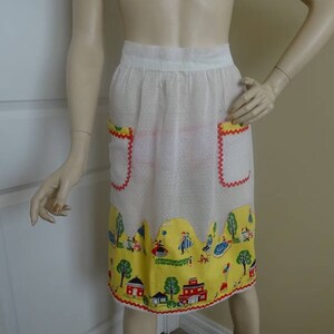 1960s Vintage Kitchen Apron White Dotted Swiss With Bright Vintage Folk ...