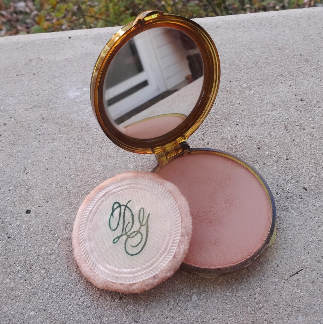 Dorothy Gray Tortoise Shell Powder Compact From 1950s, Sheer Velvet ...