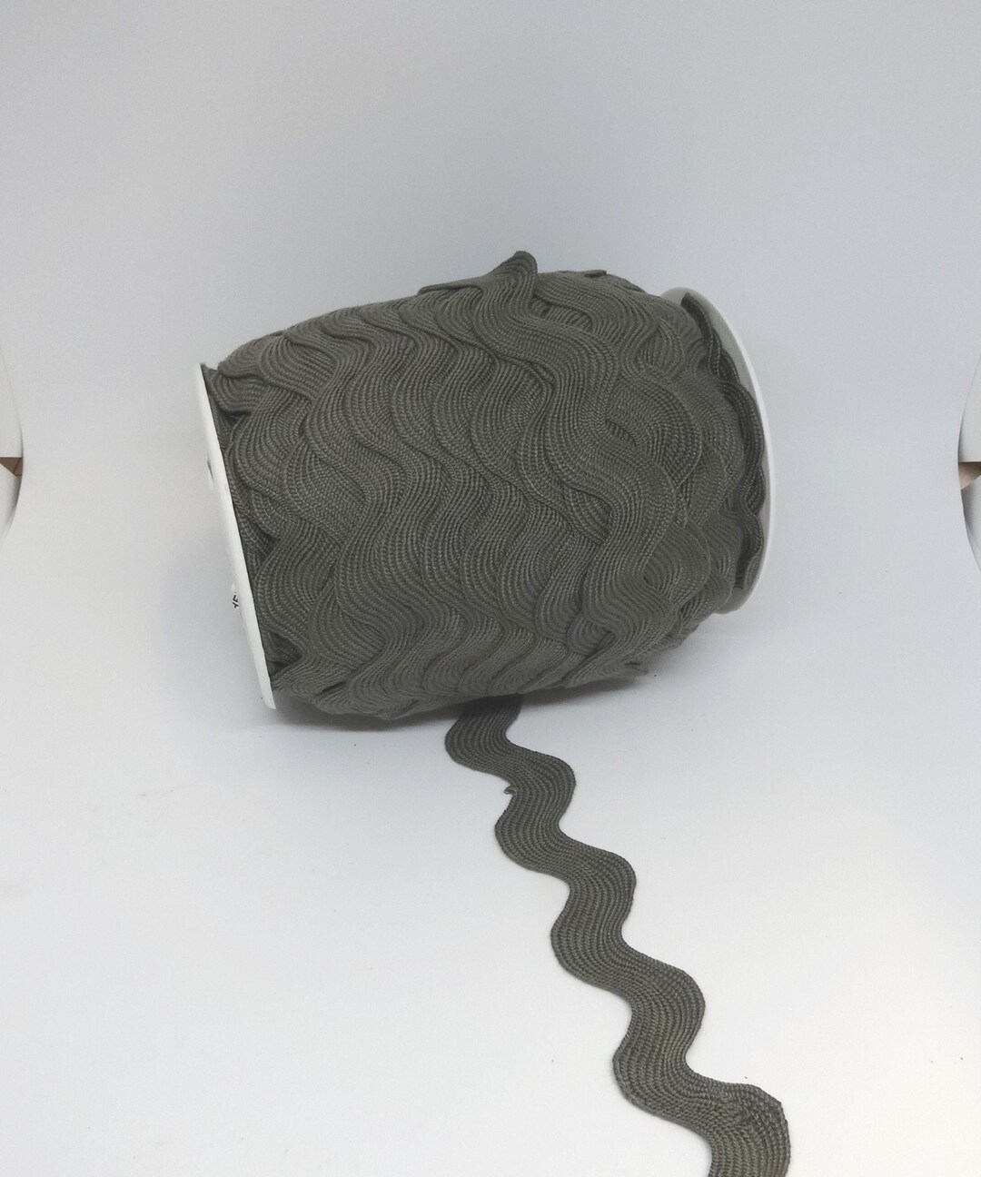 Jumbo Graphite Gray Rick Rack, 1.4 Inch Wide Poly Fun Trim, BY the YARD ...