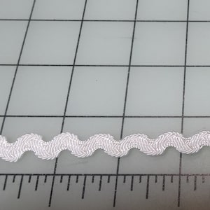 Ivory Flat Braid Trim in Rick Rack Shape in 2-YARD Increments, 1/2 Inch ...